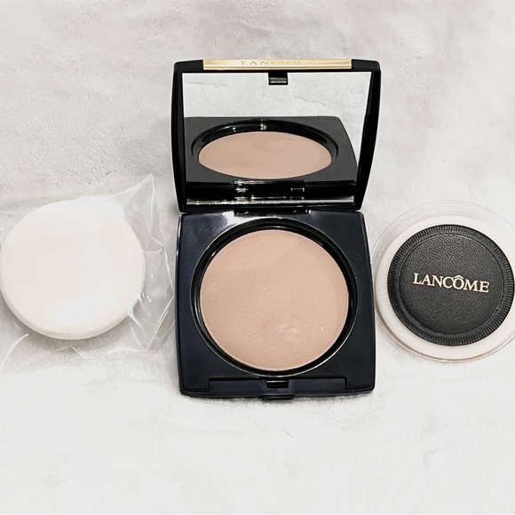 Lancome | Makeup | Lancome Buildable Mattifying Dual Finish Powder ...